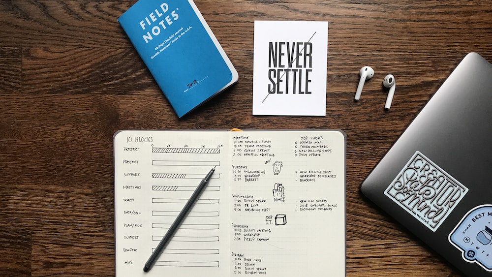 10 Essential Executive Assistant Goals For Success In 2023